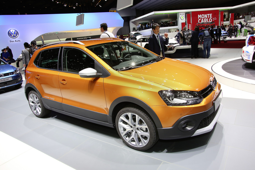 Galerie: Volkswagen Cross Polo 2014 | Bilder und Fotos
