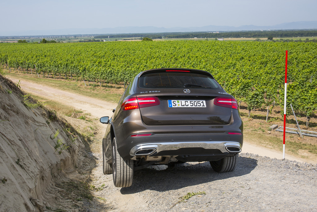 Galerie: Mercedes-Benz GLC 250 4Matric im Gelände | Bilder und Fotos