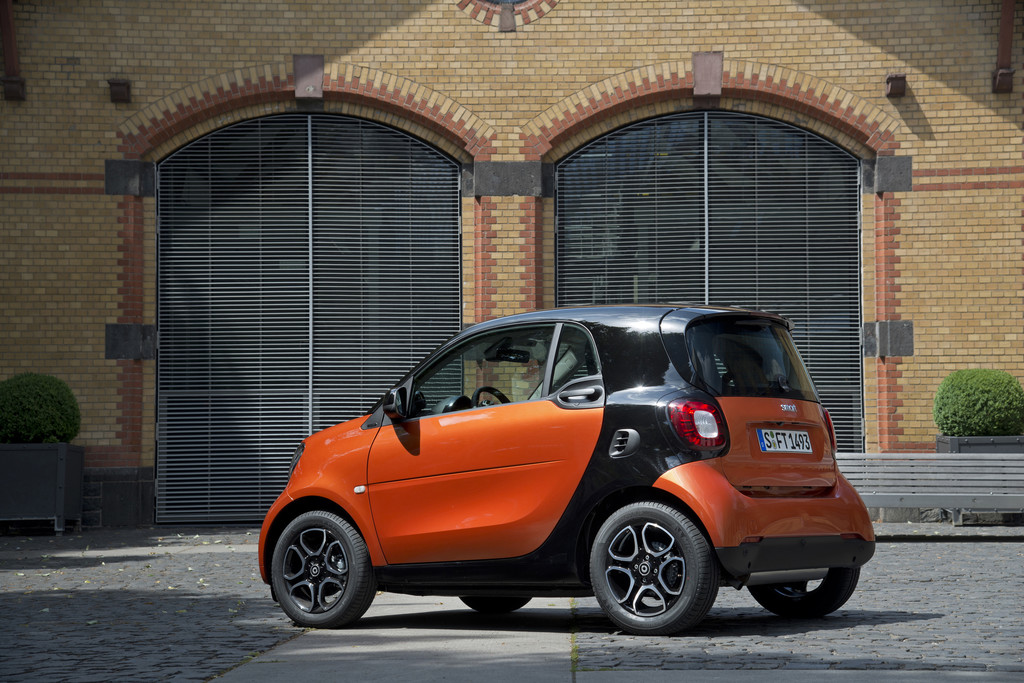 Galerie: Smart Fortwo Turbo Twinamic (2015) | Bilder und Fotos