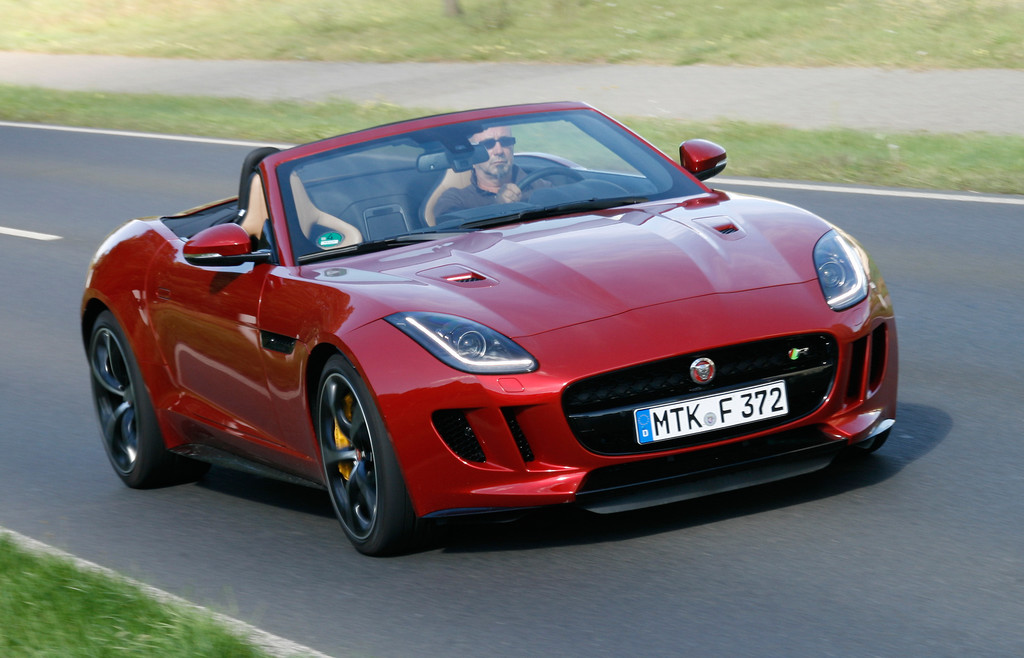 Galerie: Jaguar F-Type R Cabrio AWD | Bilder und Fotos